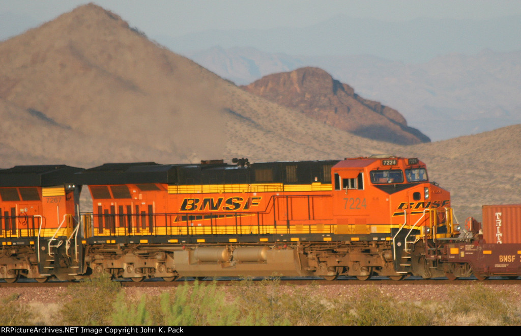BNSF 7224